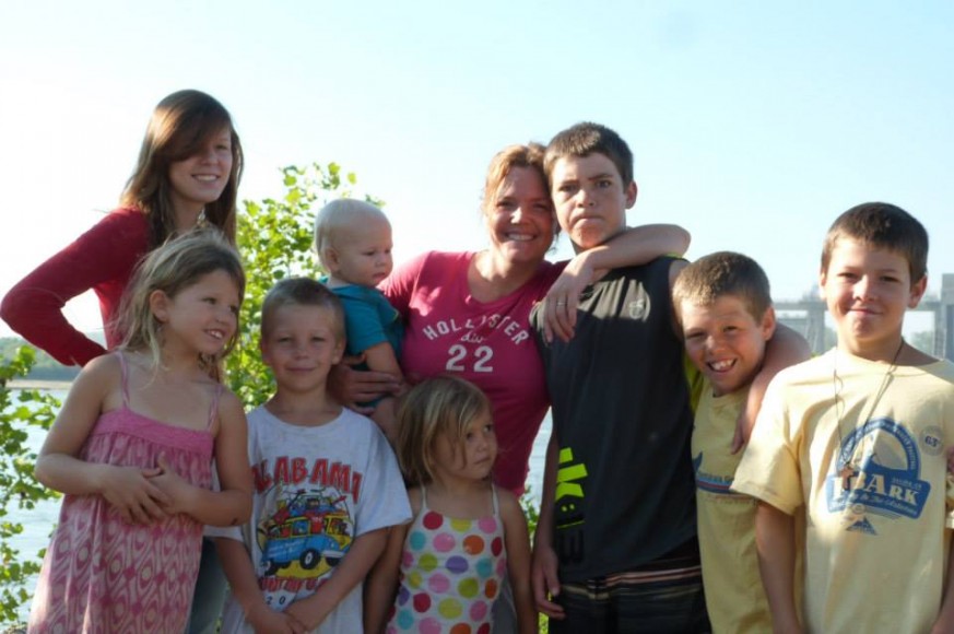 7 Ways Growing Up In a Large Family Prepares You For Life - Kellogg Show